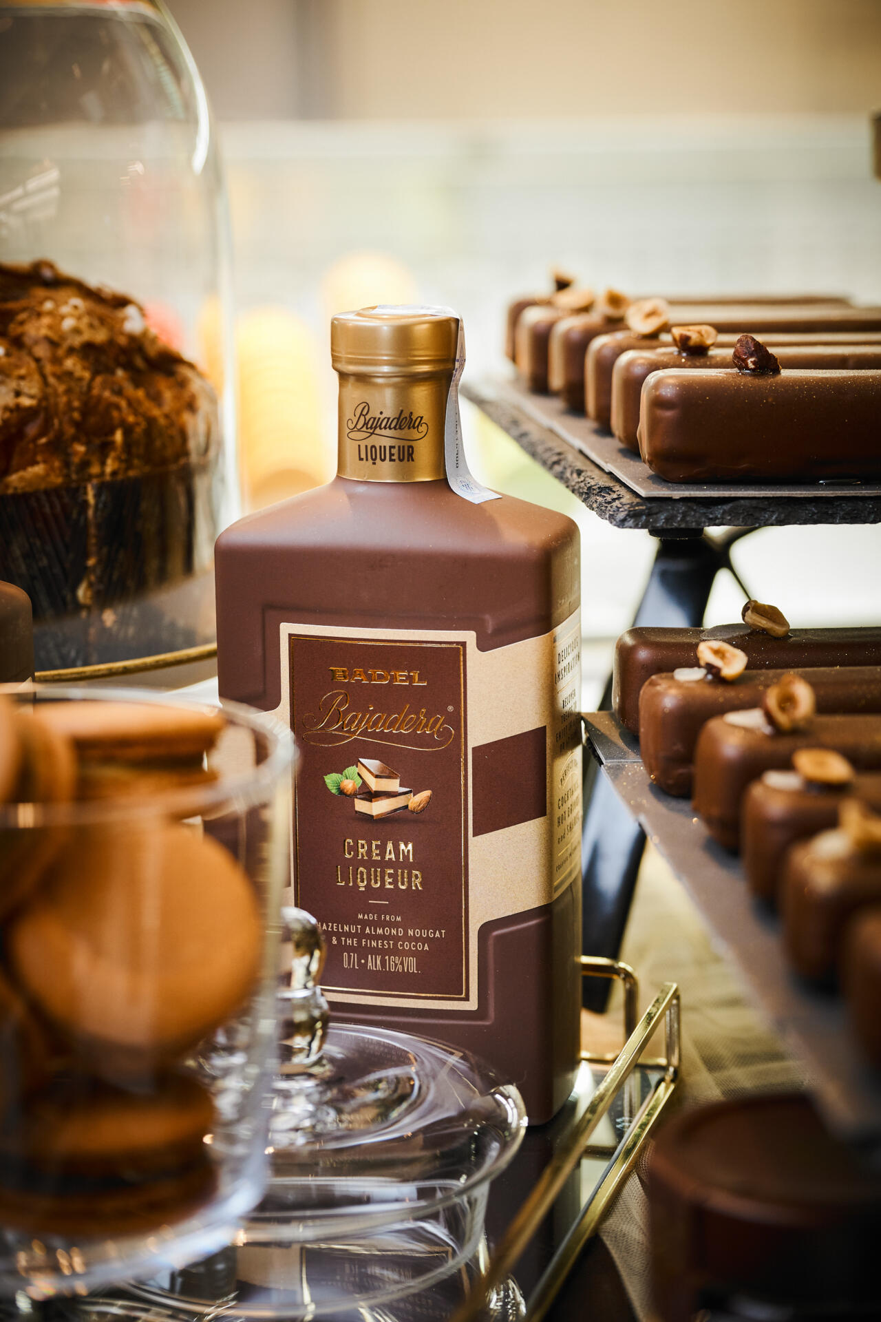 Badel Bajadera, novi kremasti liker s okusom omiljenih pralina | MagMe ...